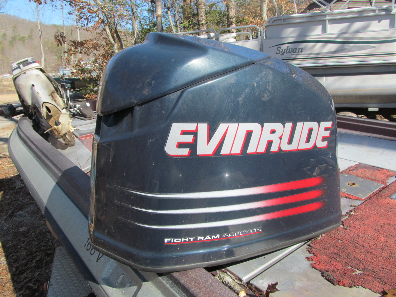 200 evinrude Ram Hood Cowl